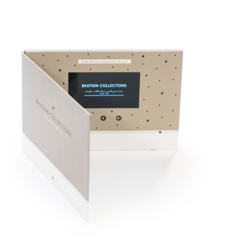 PixioCard example Bastion Collection